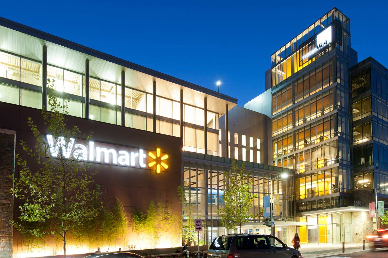 Tysons West Promenade & Phase III – L.F. Jennings