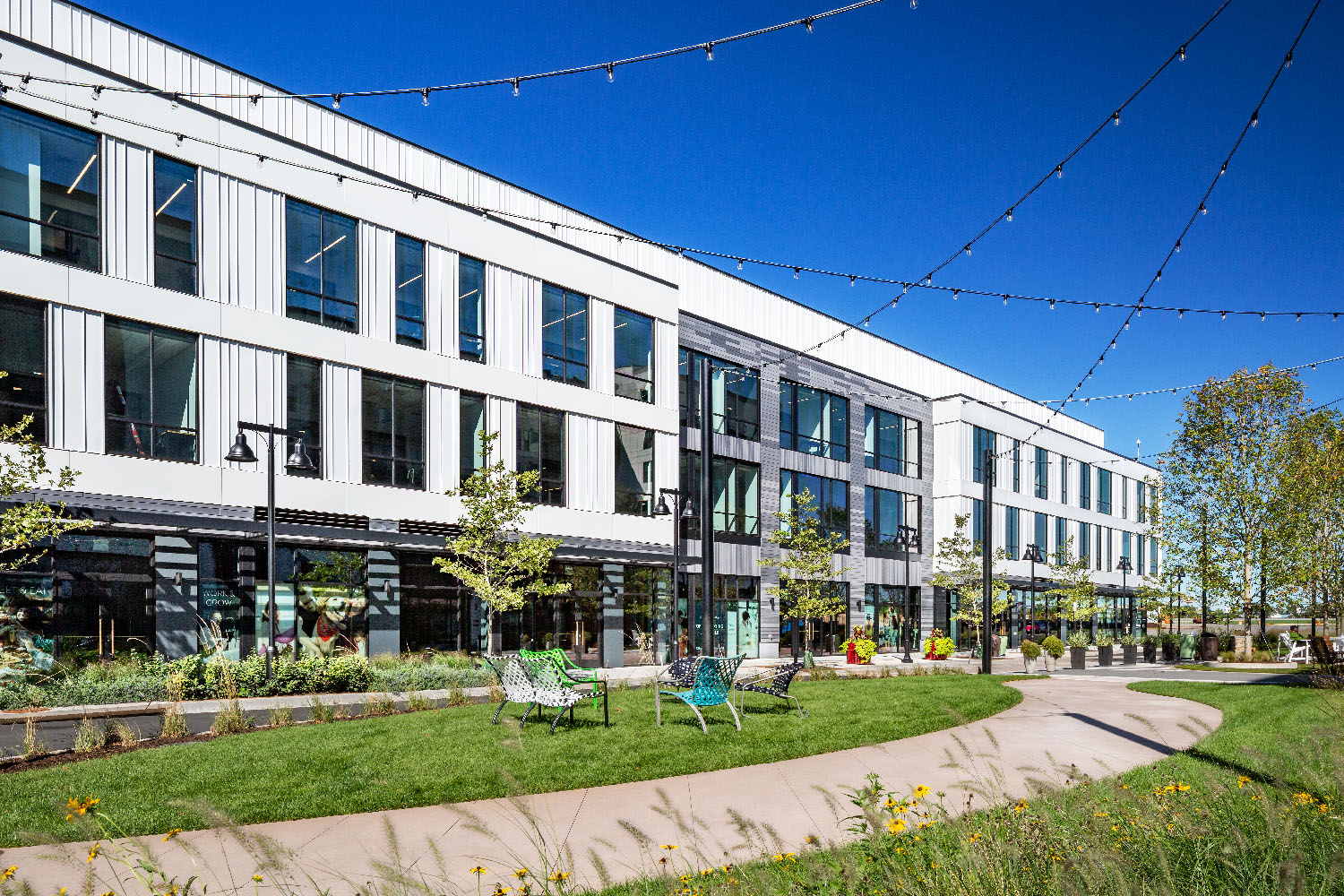 One Endicott at One Loudoun – L.F. Jennings