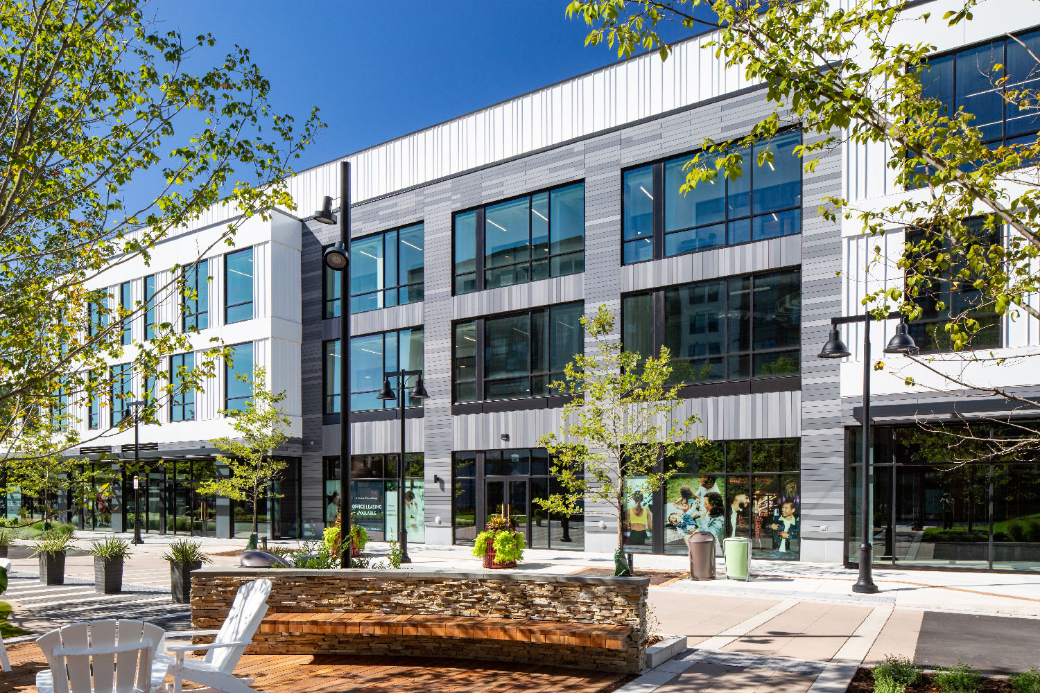 One Endicott at One Loudoun – L.F. Jennings